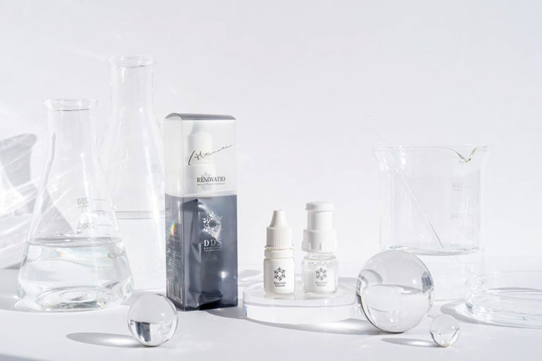 ALTIMATE - RENOVATIO 遺伝子は変わり、そして肌は変化する ｜ DDS株式会社