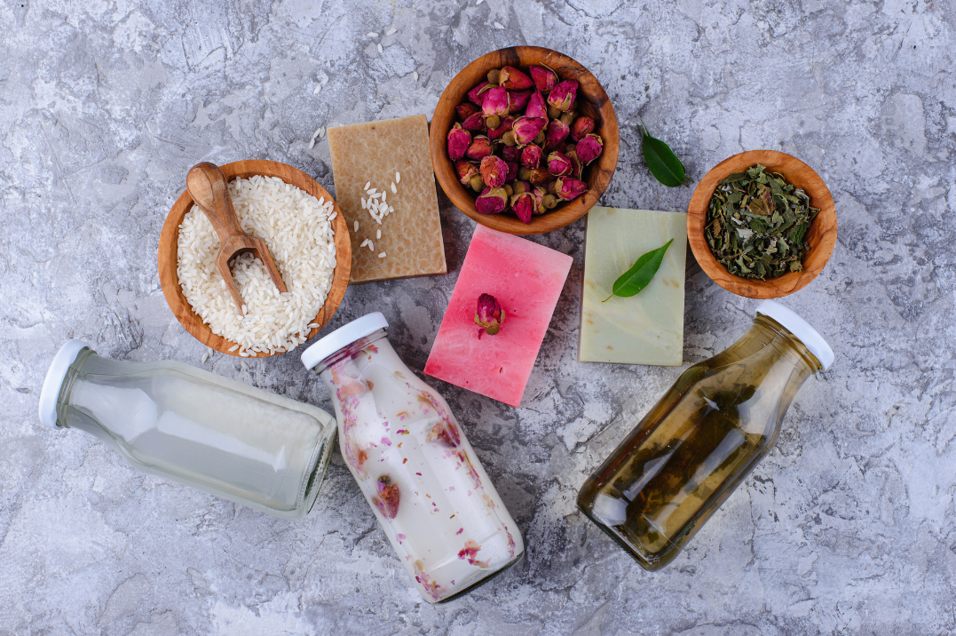 TOP - RENOVATIO?遺伝子は変わり、そして肌は変化する? ｜ DDS株式会社